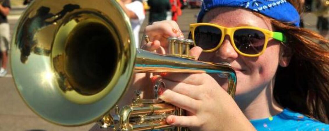 Playing an instrument with braces - Solas Orthodontics